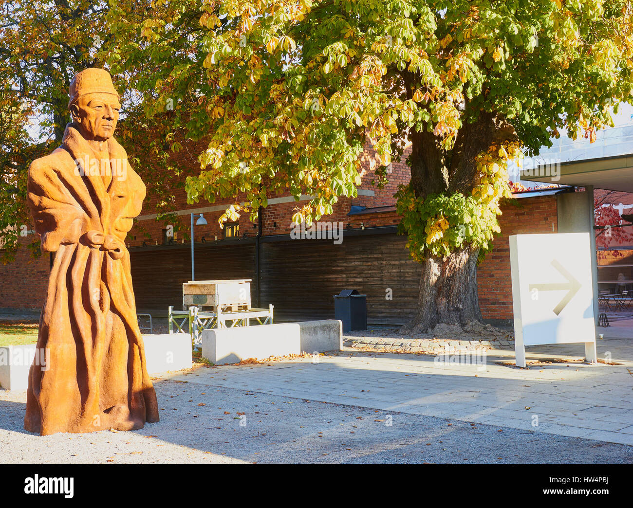 Sculpture by German artist Thomas Schutte for 2016 exhibition entitled ...