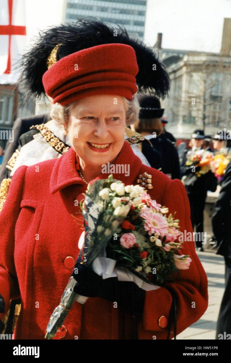 HM Queen Elizabeth II visits Nottingham March 21st 1997. Walkabout ...