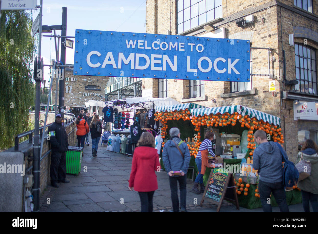 Welcome sign in Camden Lock, which is located on the Regent’s Canal in ...