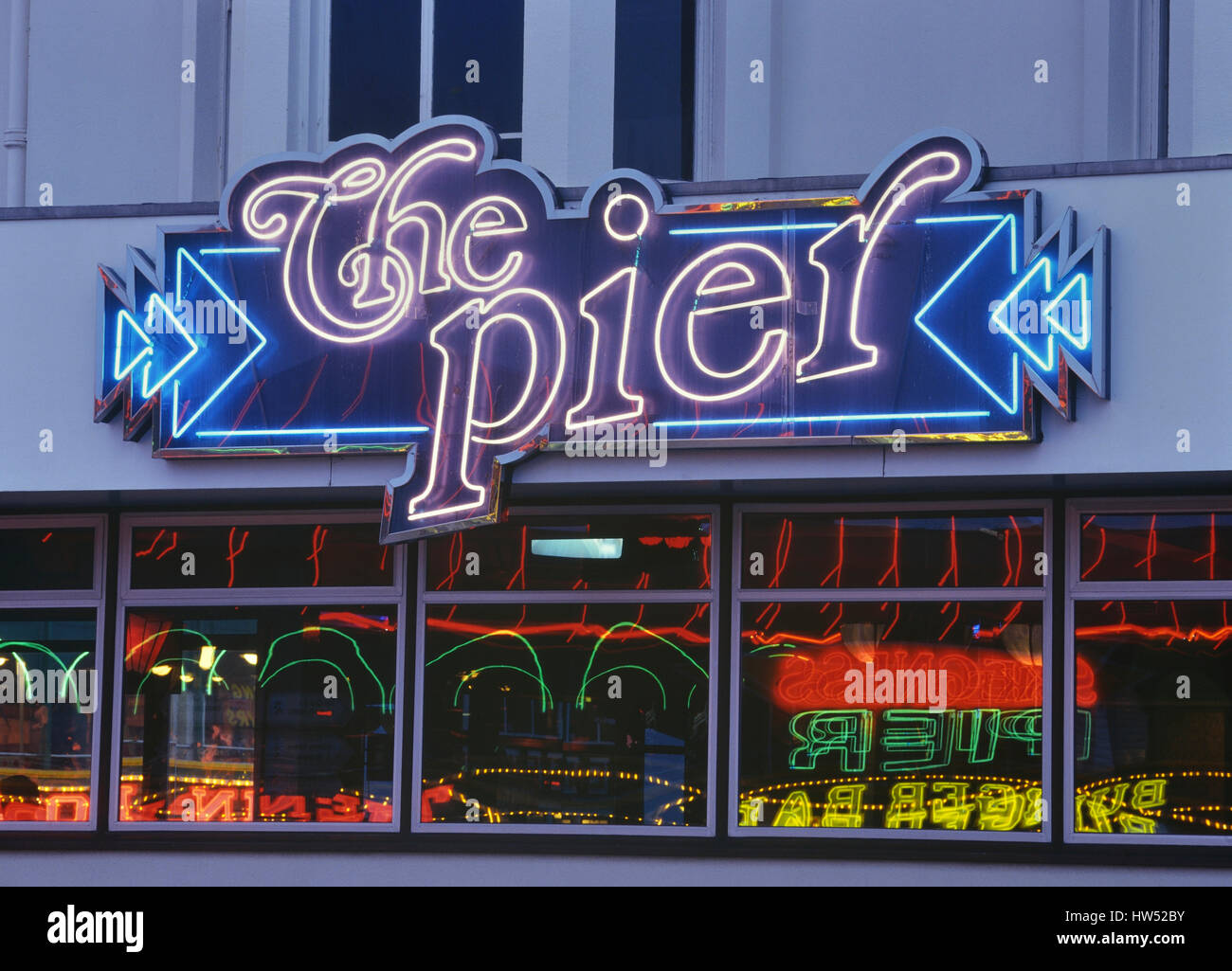 Skegness pier hi-res stock photography and images - Alamy