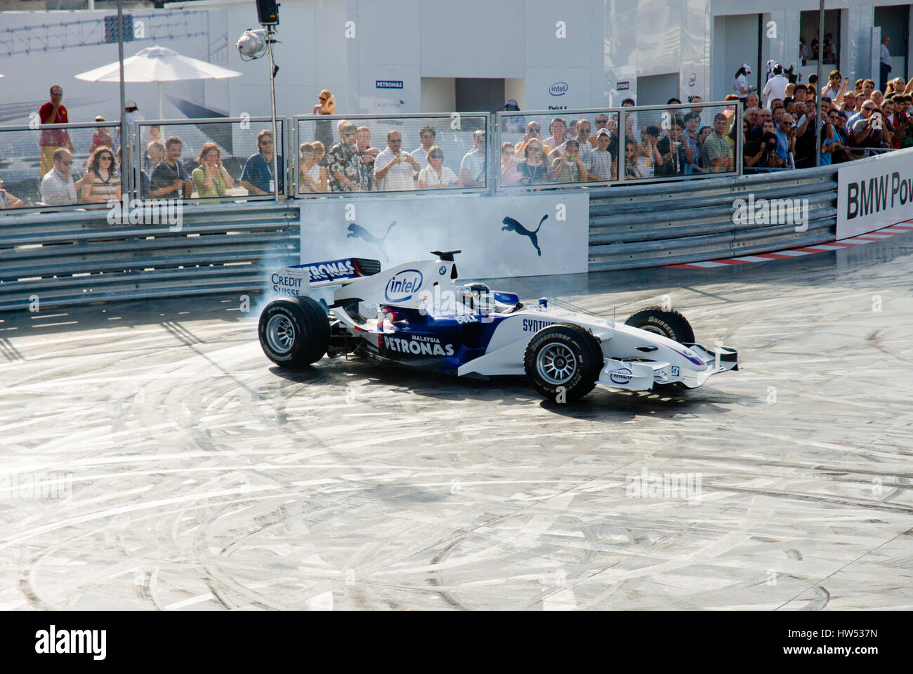 F1 test driver hi-res stock photography and images - Alamy