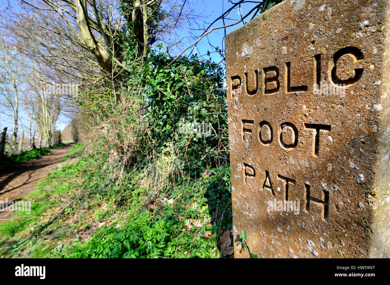 Stone with village sign hi-res stock photography and images - Alamy