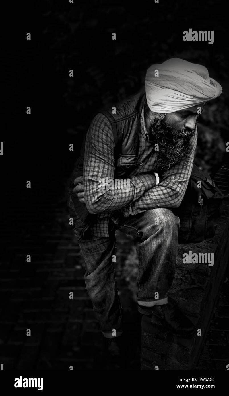Sikh men wearing dastar hi-res stock photography and images - Alamy