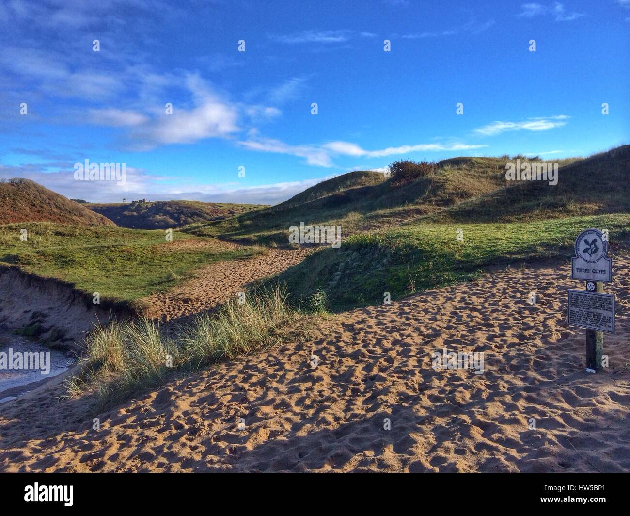 Three Cliffs Beach, gower peninsula, Wales, UK Stock Photo - Alamy