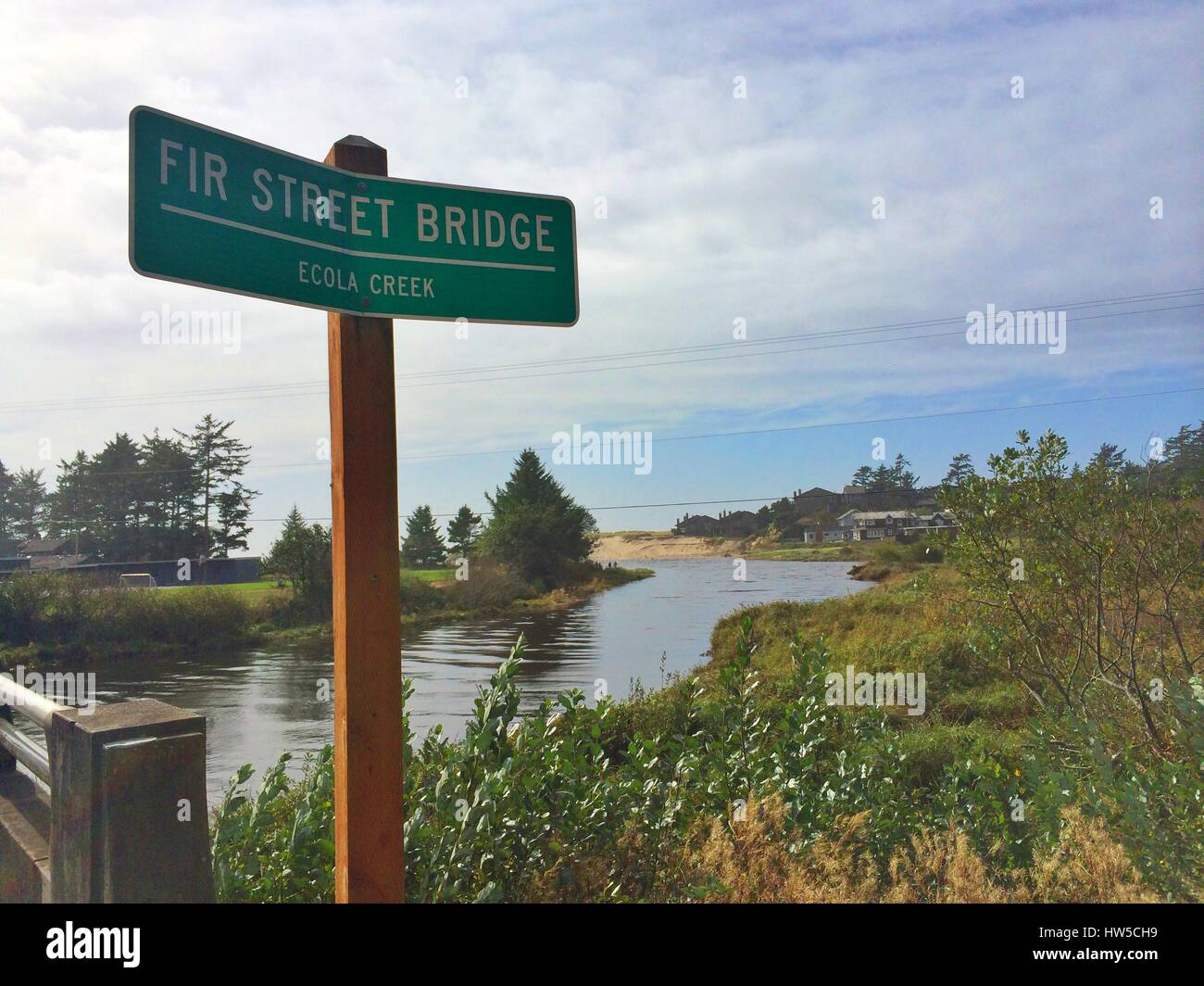 Bridge street sign in hi-res stock photography and images - Alamy