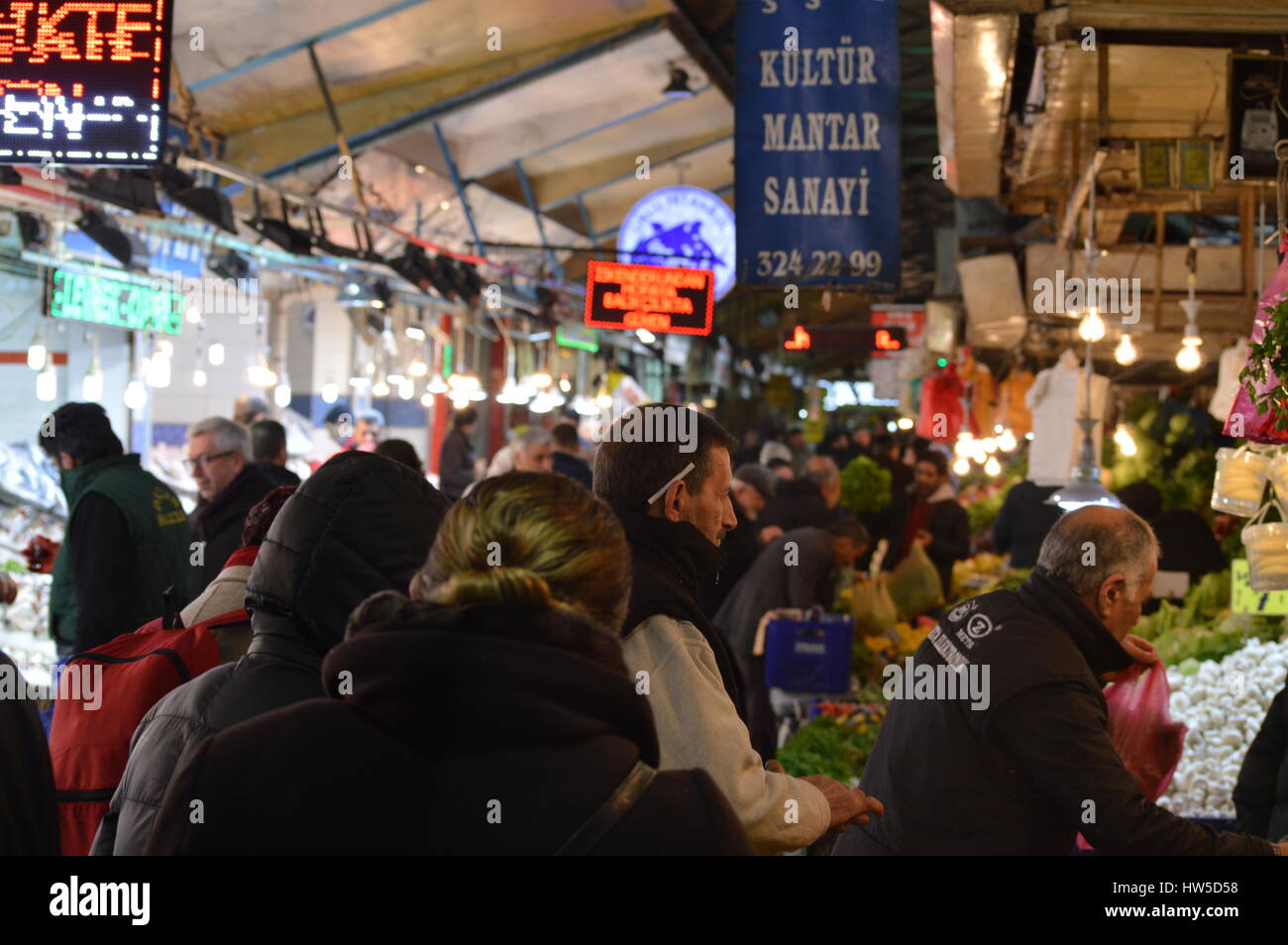 Ankara, Turkey. 17th Mar, 2017. People doing shopping at the bazaar in ...