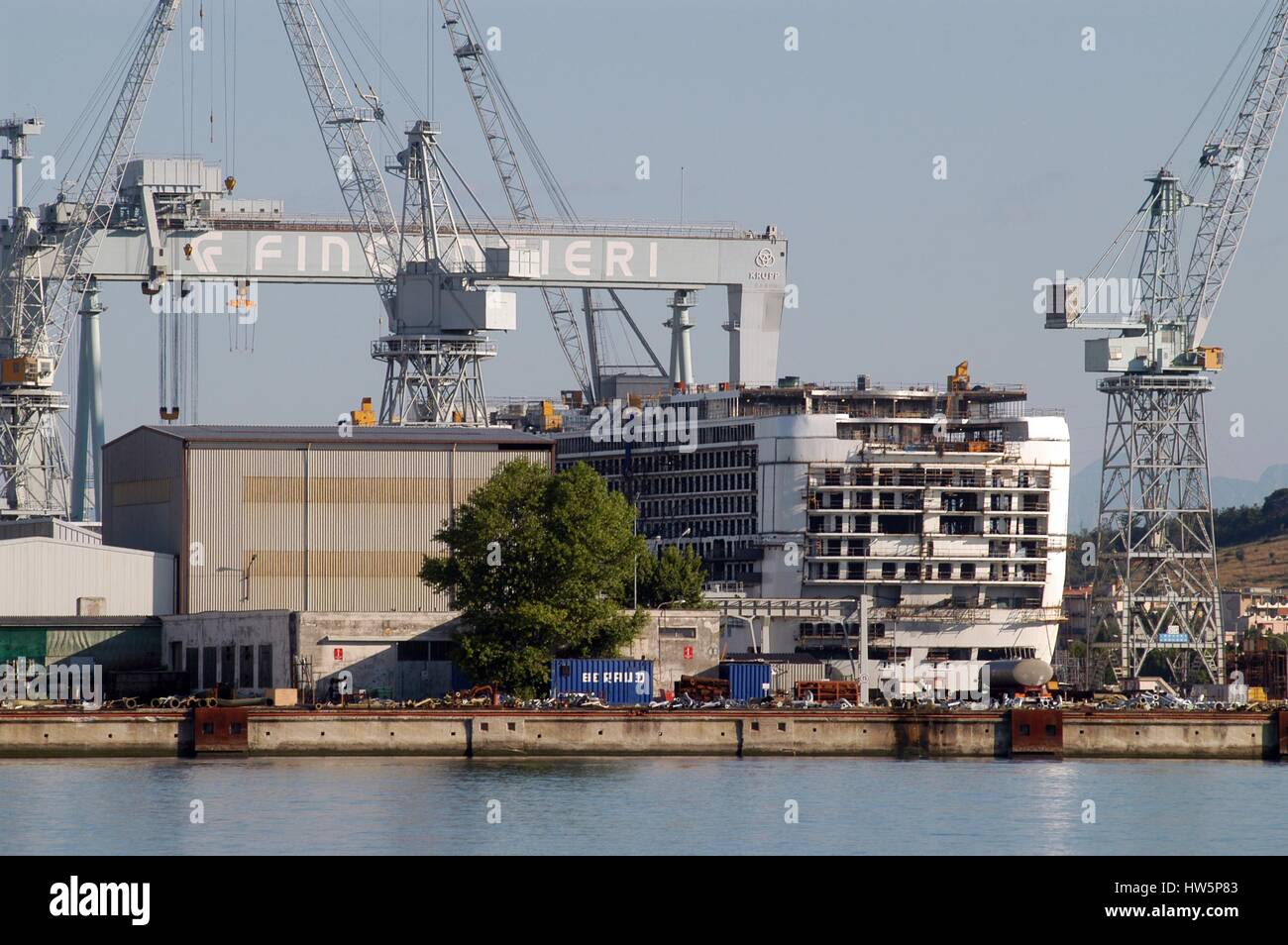Fincantieri monfalcone shipyard hi-res stock photography and images - Alamy