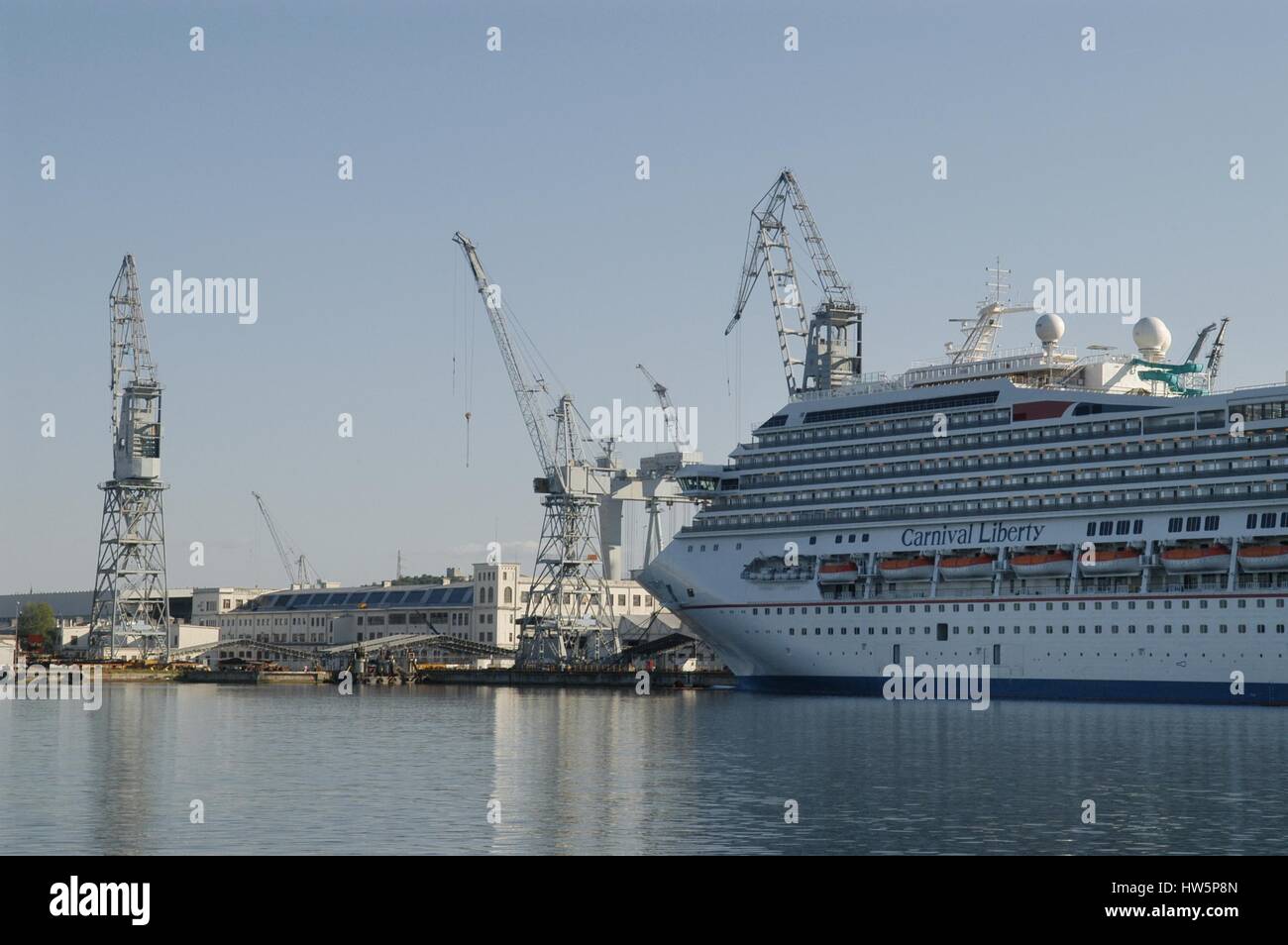 Fincantieri monfalcone shipyard hi-res stock photography and images - Alamy