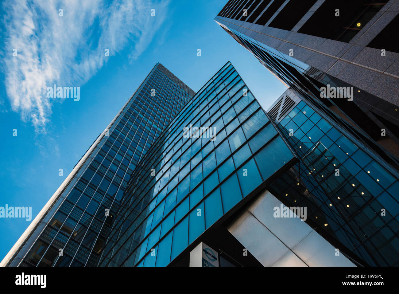 Modern glass buildings hi-res stock photography and images - Alamy