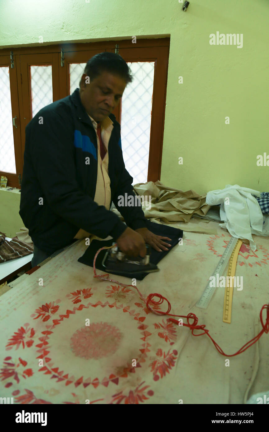 Indian tailoring hi-res stock photography and images - Alamy