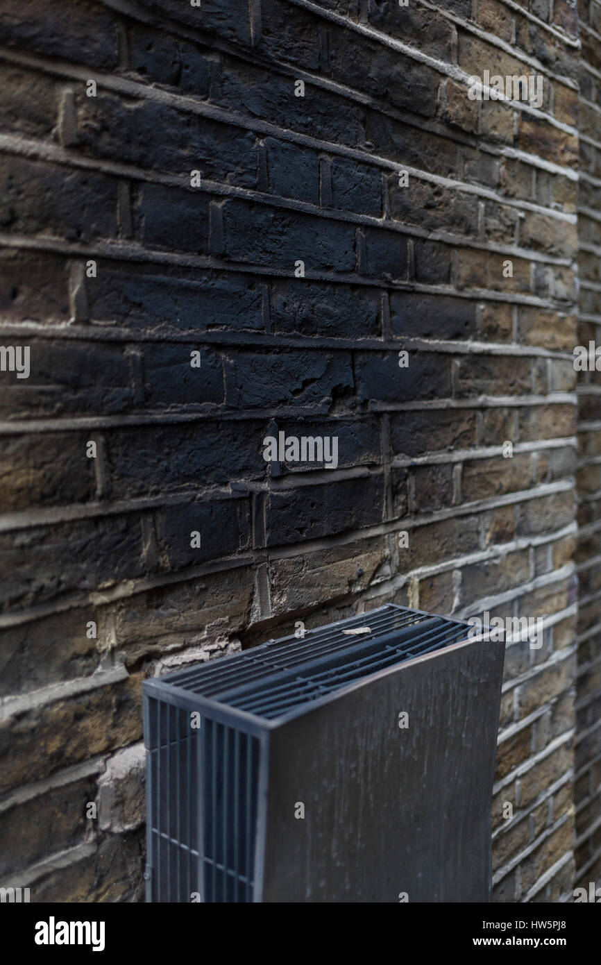Sooty brick wall hi-res stock photography and images - Alamy