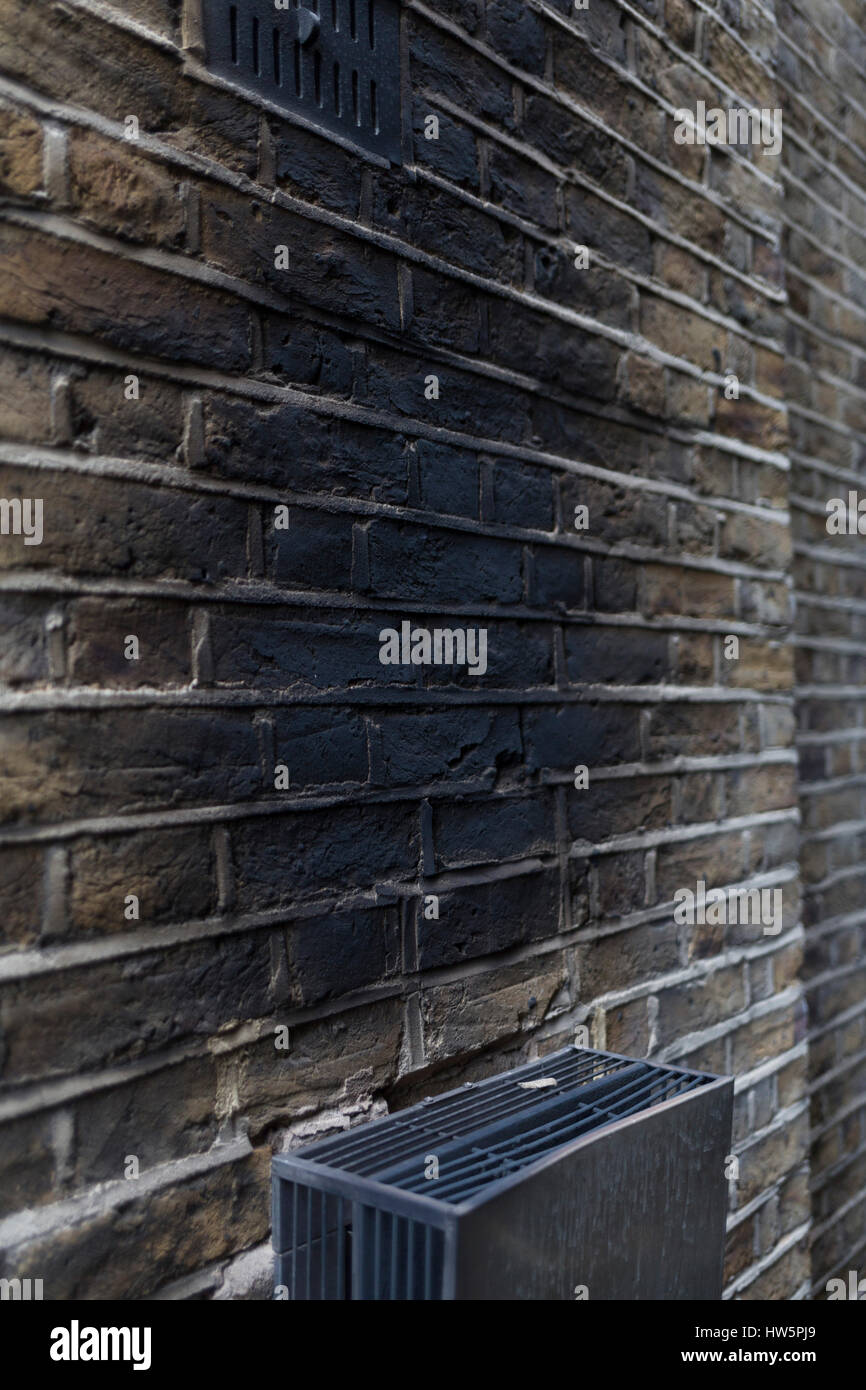 Sooty brick wall hi-res stock photography and images - Alamy