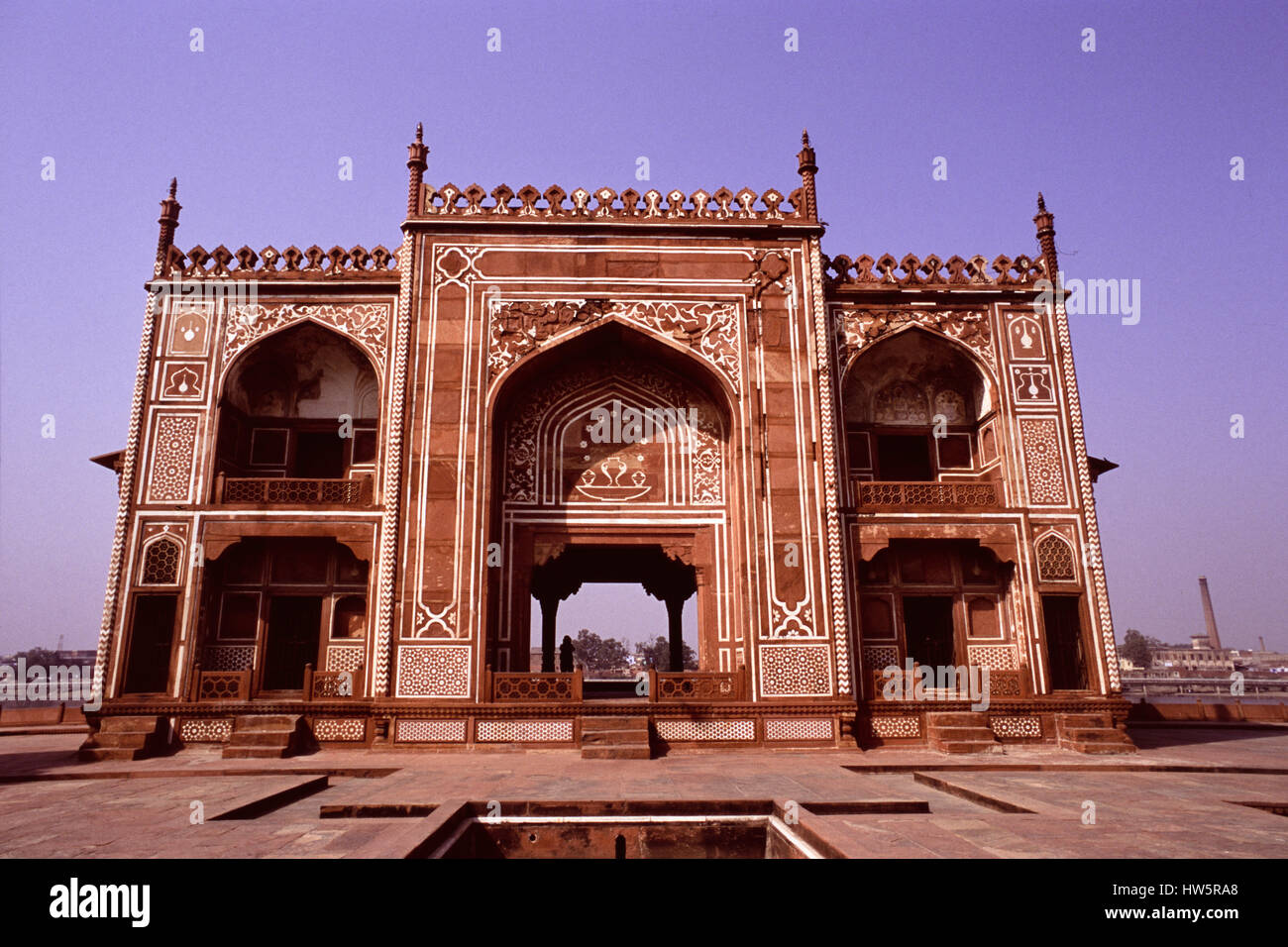 Entrance gate to 'Baby Taj' Itmad ud Daulah, Agra India Stock Photo - Alamy