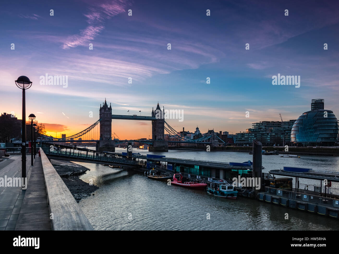 Sunrise over tower bridge Stock Photo - Alamy