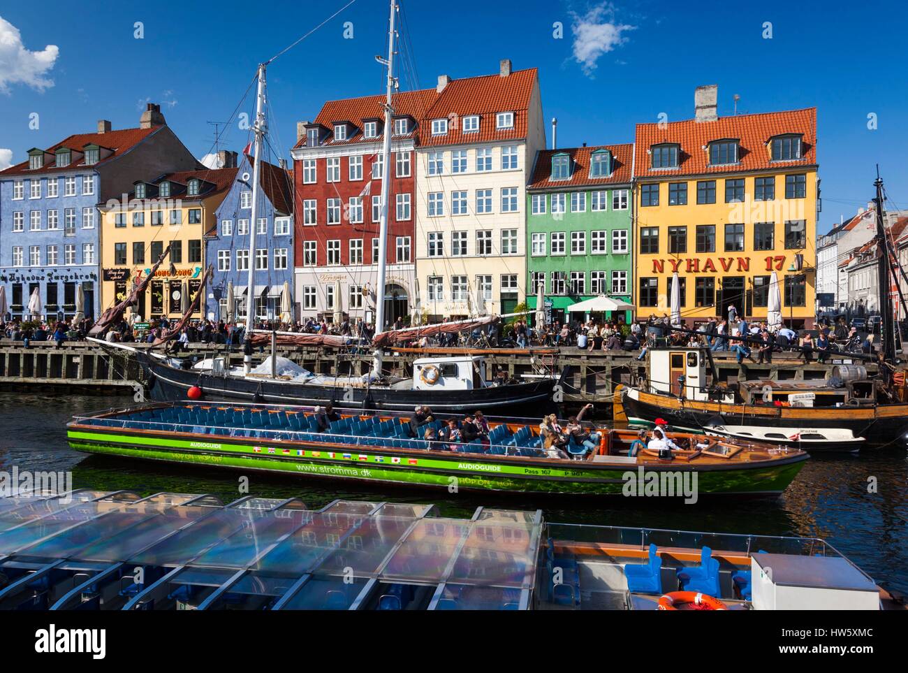Denmark, Zealand, Copenhagen, Nyhavn harbor Stock Photo - Alamy