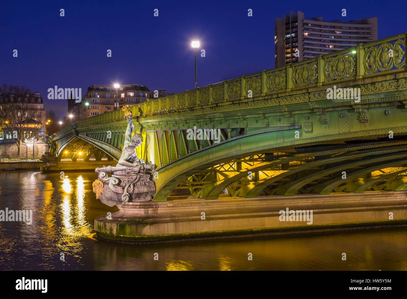 France, Paris, UNESCO World Heritage site, Mirabeau Bridge Stock Photo ...