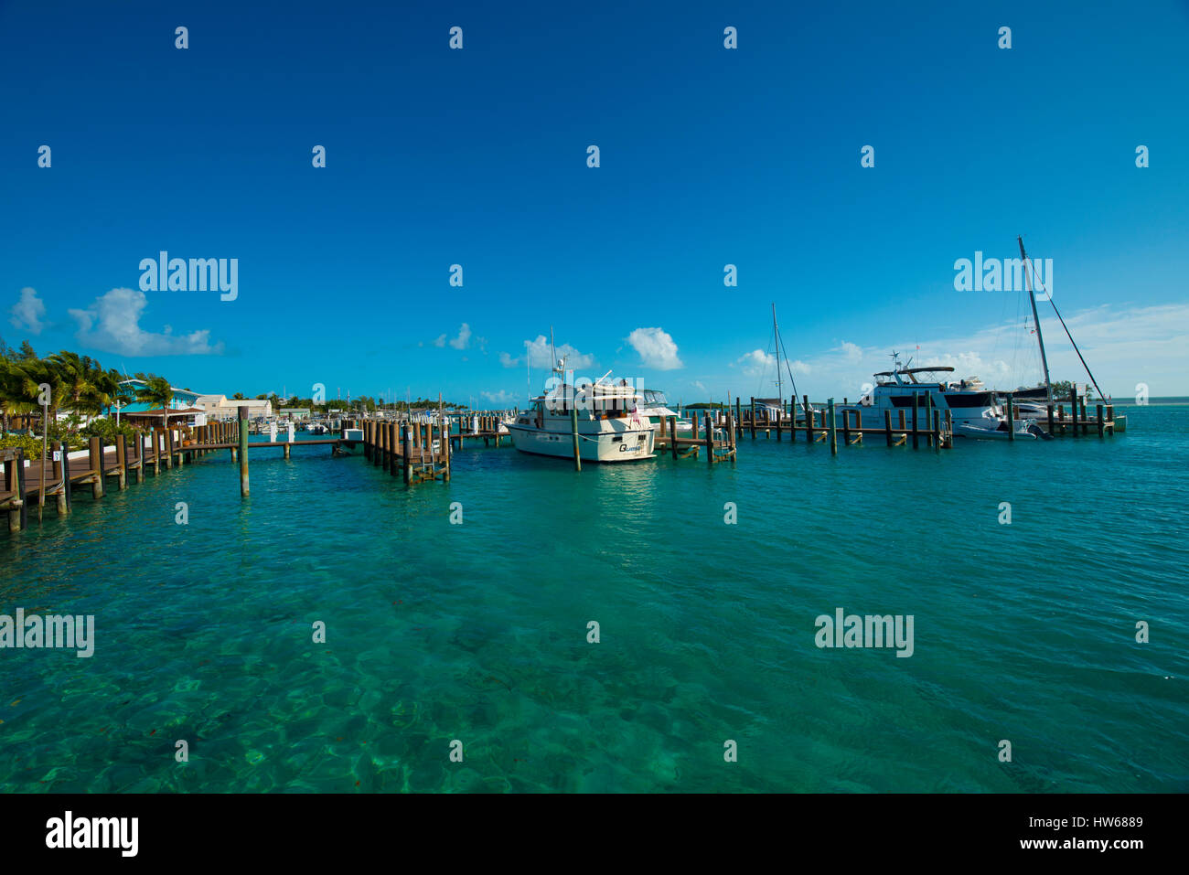 Bimini marina hi-res stock photography and images - Alamy