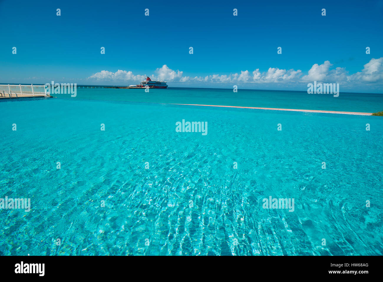 swimming pool overlooking ocean Stock Photo - Alamy