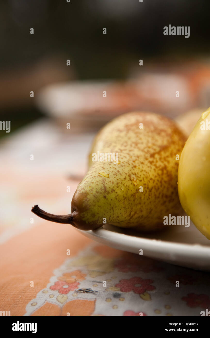 Plate of pears Stock Photo - Alamy