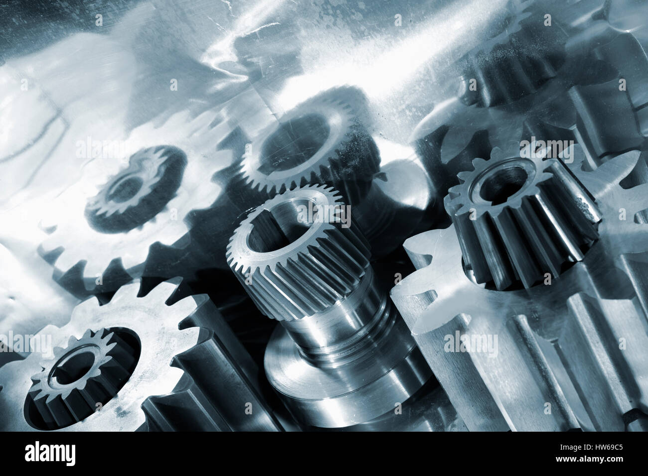 Silver cogs hi-res stock photography and images - Alamy