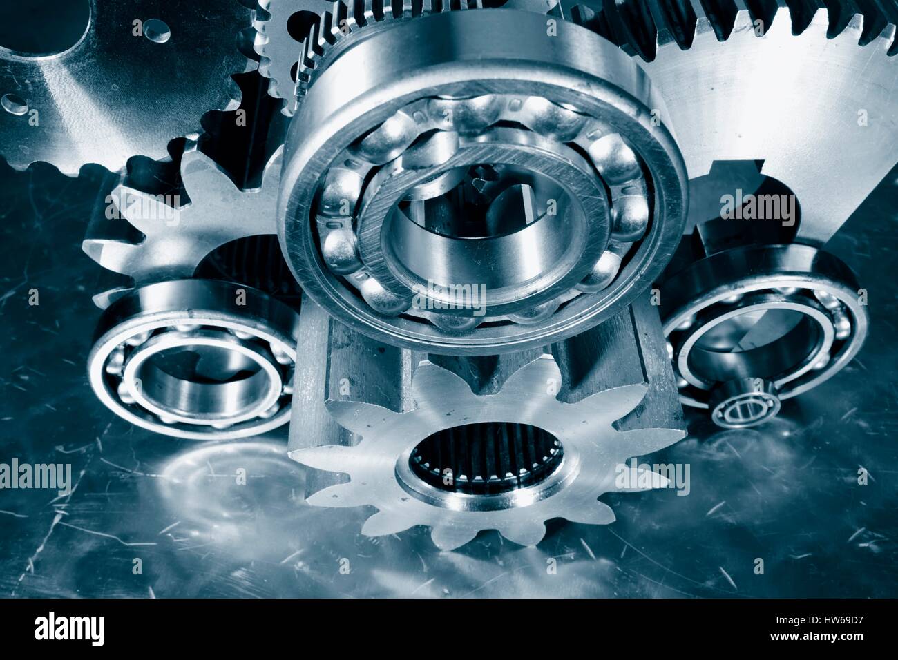 Metal cogs and ball bearings, close up Stock Photo - Alamy