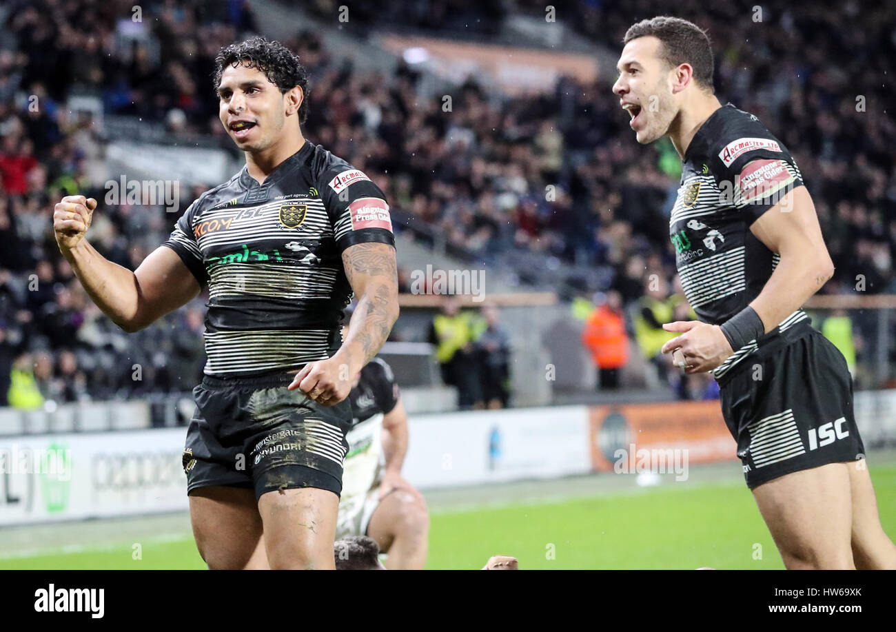 Hull FC's Albert Kelly (left) celebrates scoring a try during the Super ...