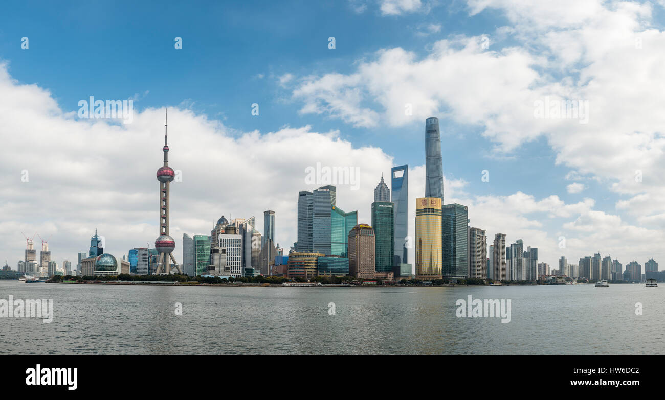 Skyline of Shanghai with Oriental Pearl Tower and Shanghai Tower ...
