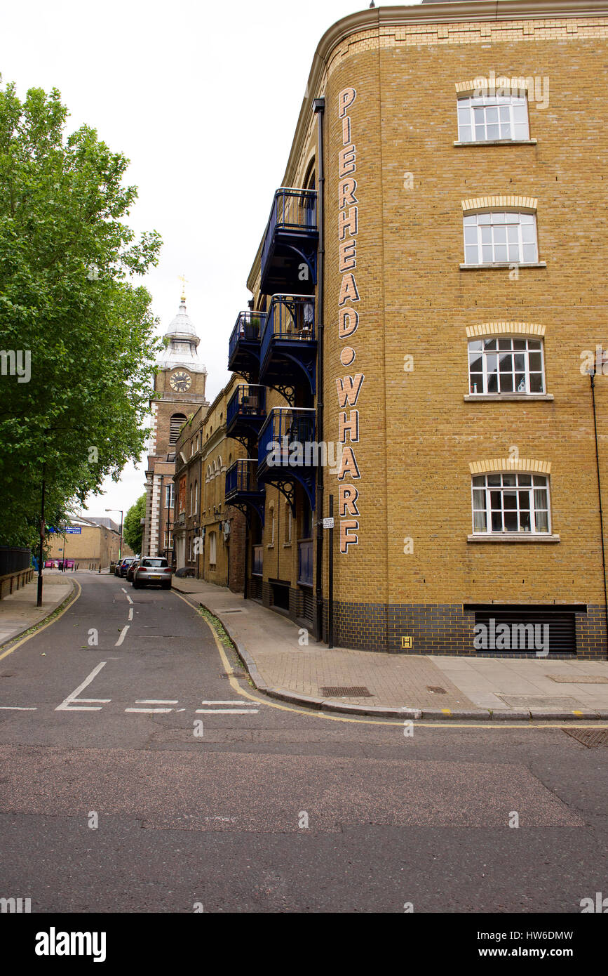 Pierhead wharf hi-res stock photography and images - Alamy