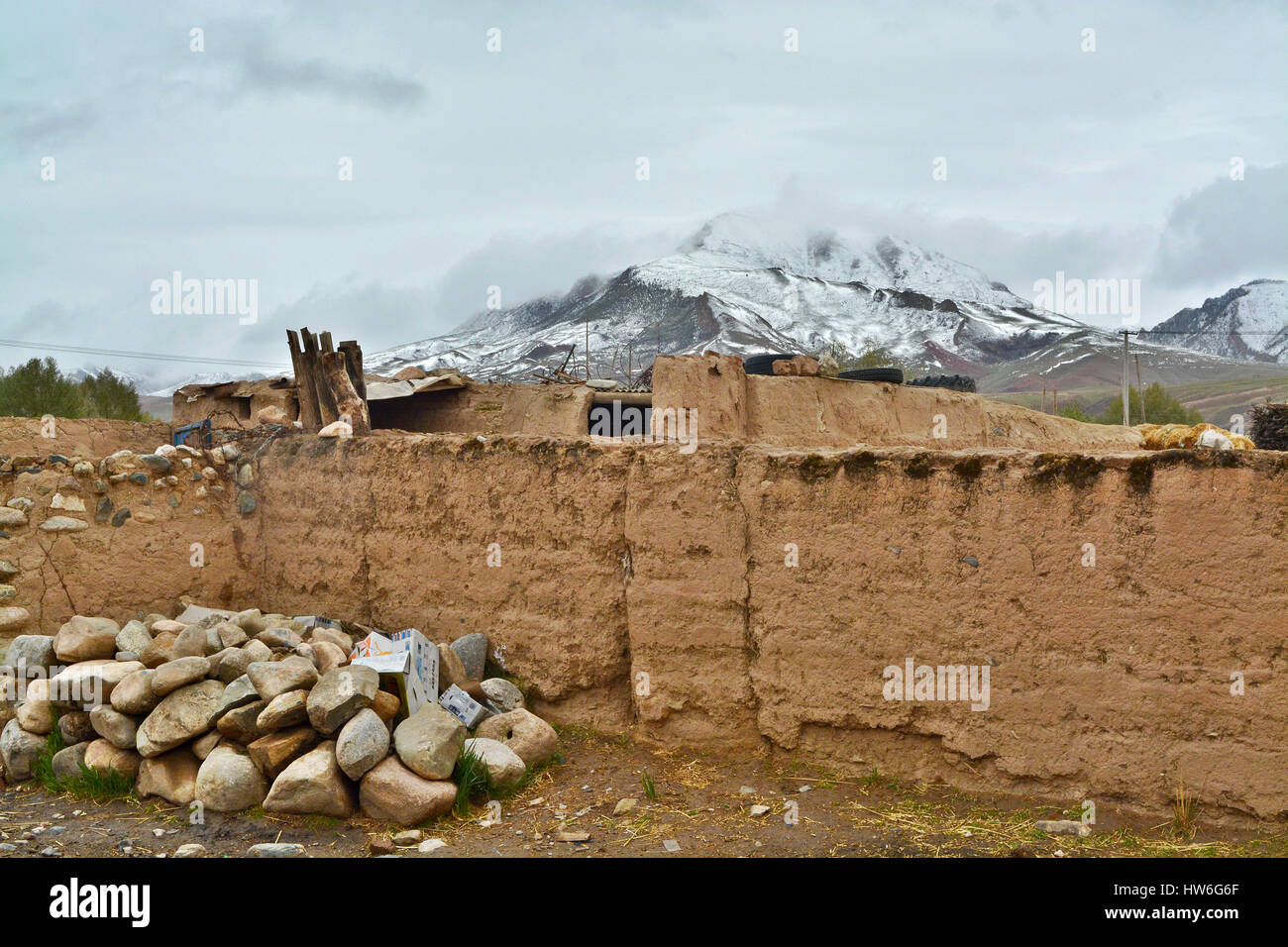 Village life china hi-res stock photography and images - Alamy