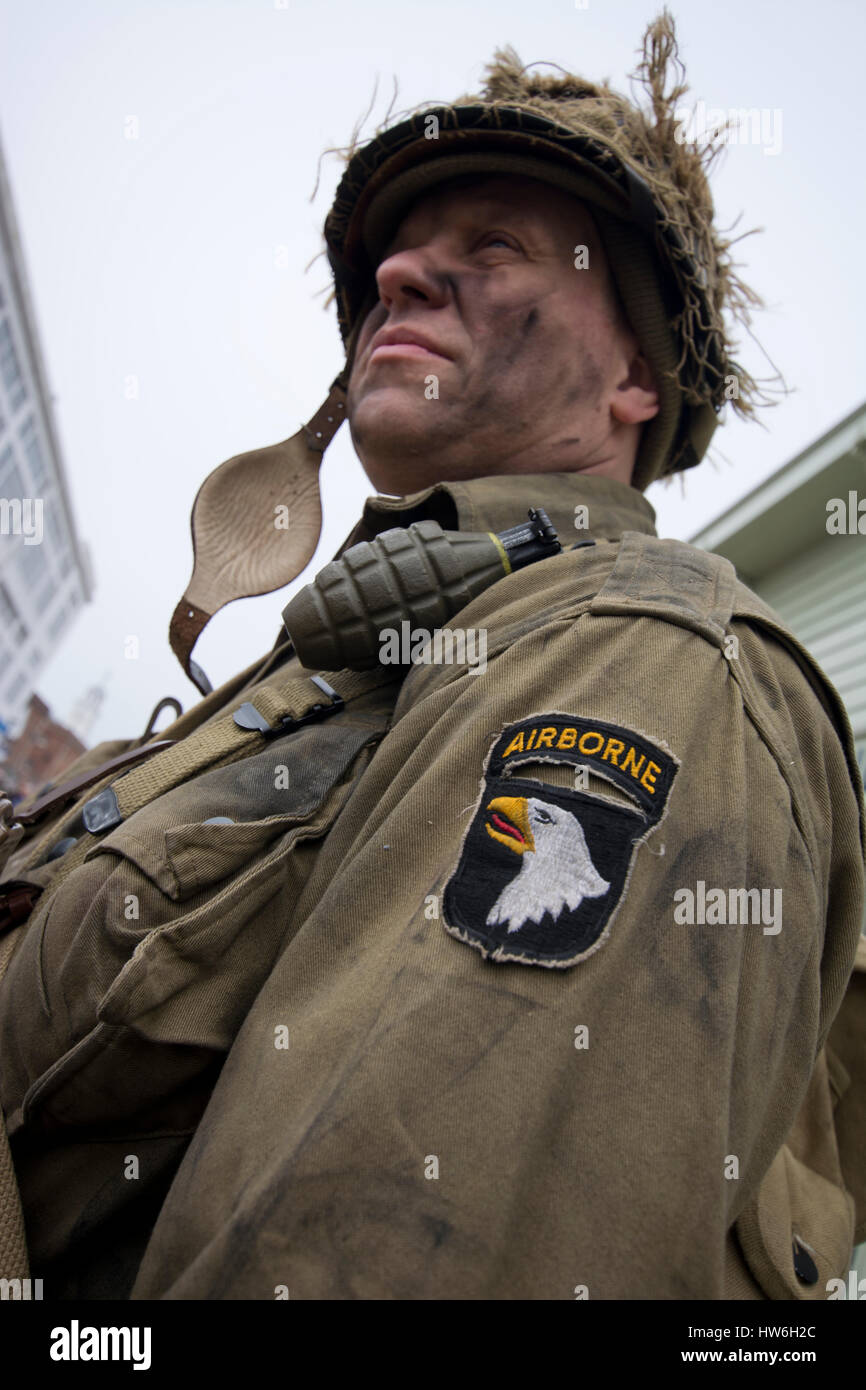 Ww2 american soldier hi-res stock photography and images - Alamy
