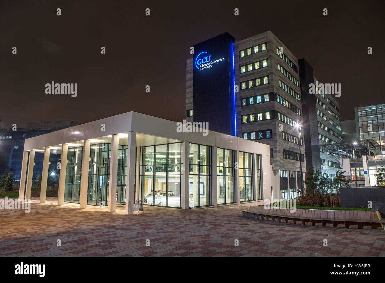 Glasgow Caledonian University at night Stock Photo - Alamy