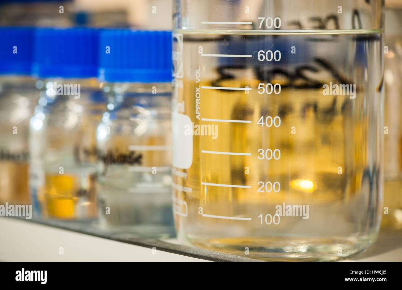 Laboratory flask chemicals hi-res stock photography and images - Alamy