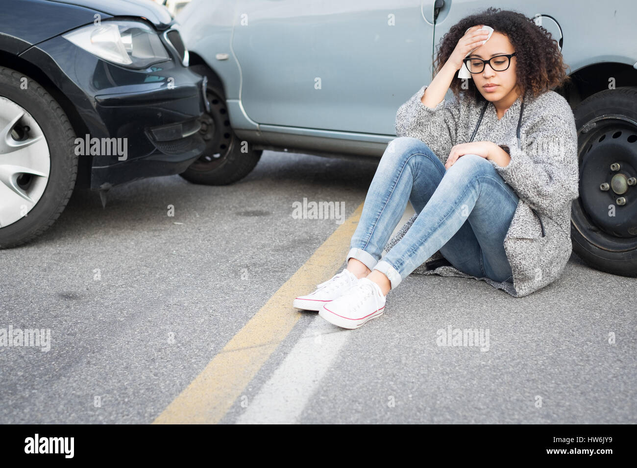 Help the wounded hi-res stock photography and images - Alamy