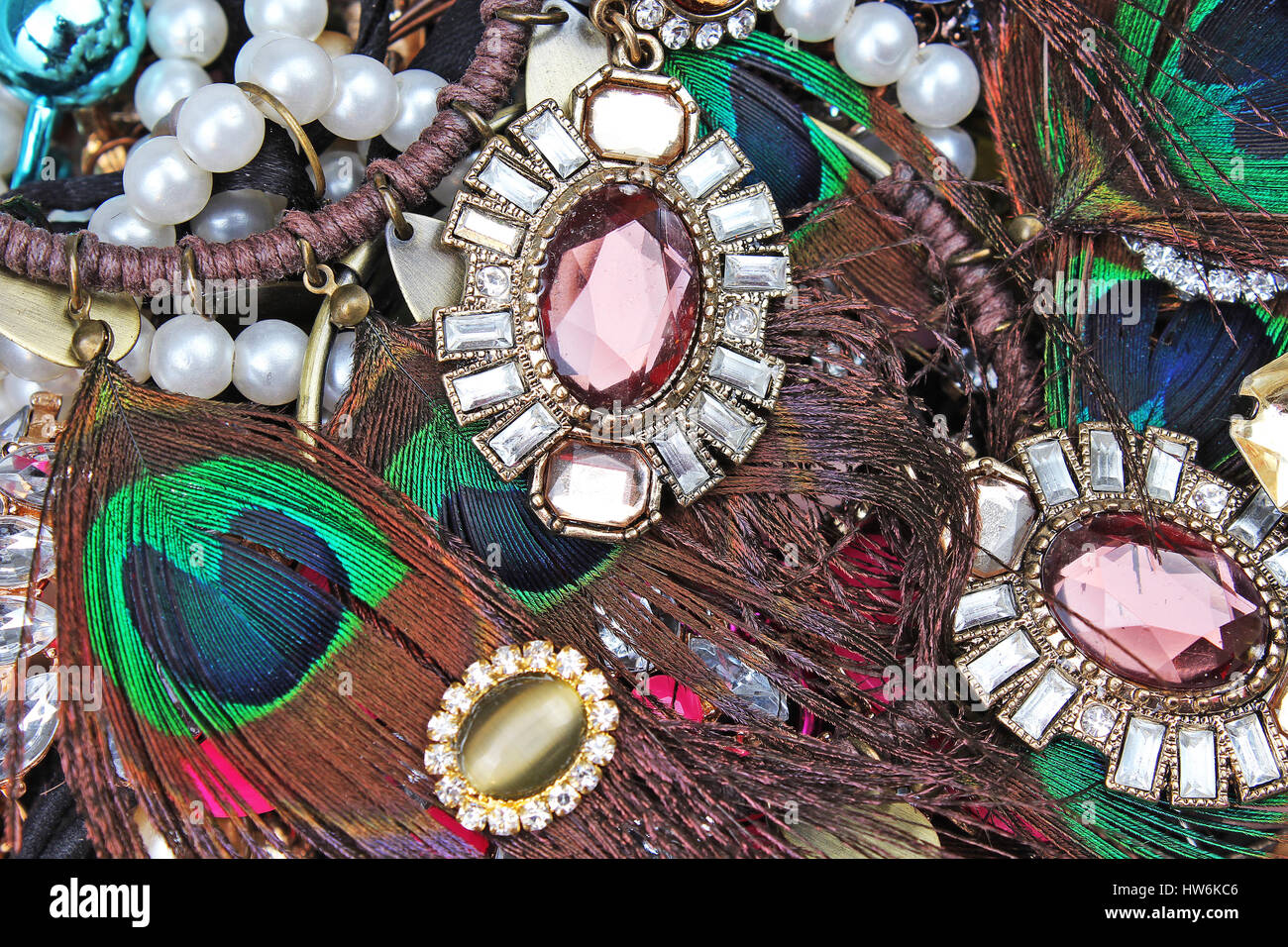 Jewels hi-res stock photography and images - Alamy