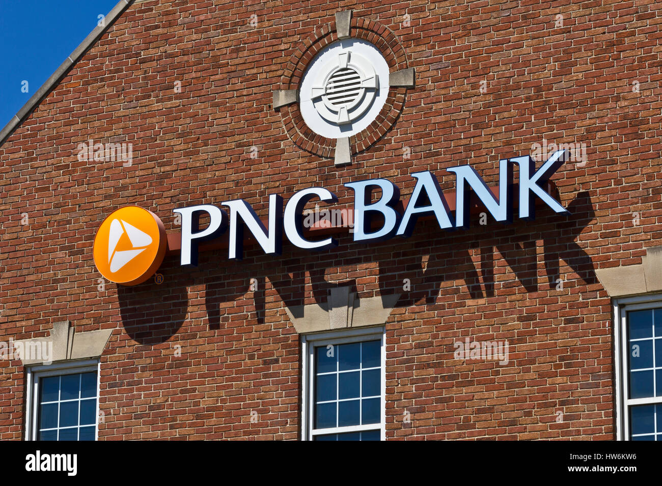 Pnc Bank Building Stock Photos & Pnc Bank Building Stock Images - Alamy