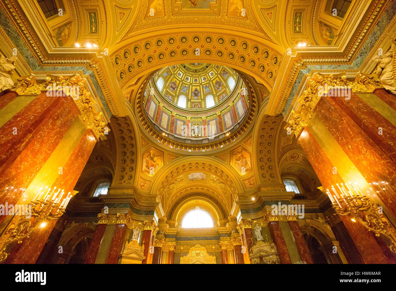 Interior Saint Stephen Basilica Szent Istvan Bazilika. Budapest Hungary ...