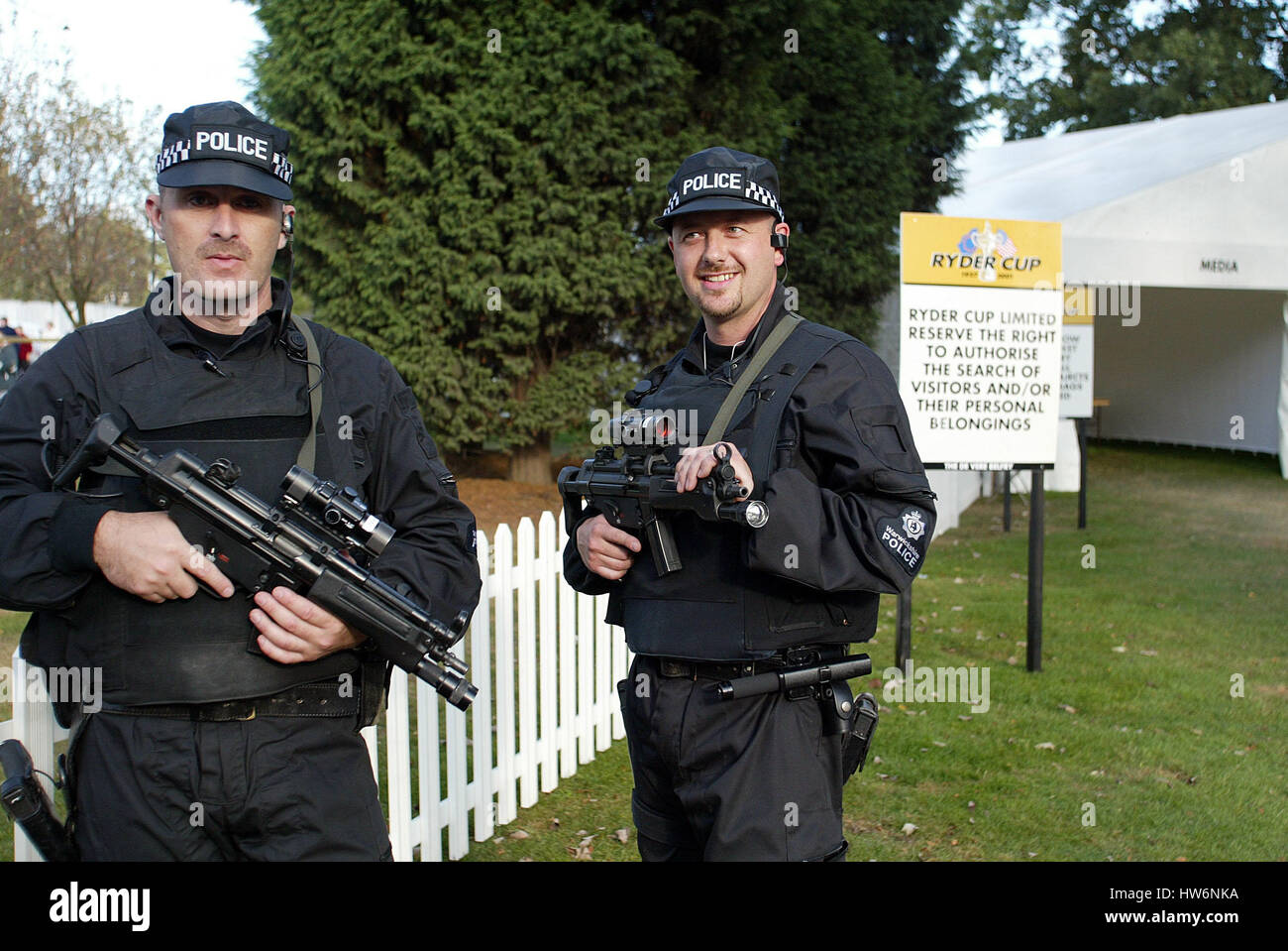 Armed police officers hi-res stock photography and images - Alamy