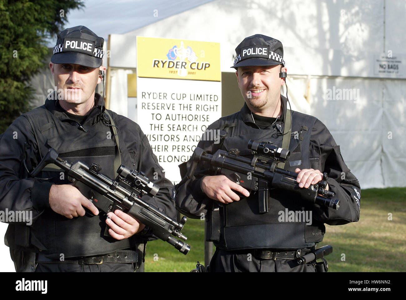 Armed police officers hi-res stock photography and images - Alamy