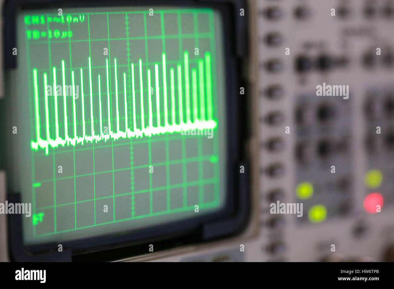 Oscilloscope hi-res stock photography and images - Alamy