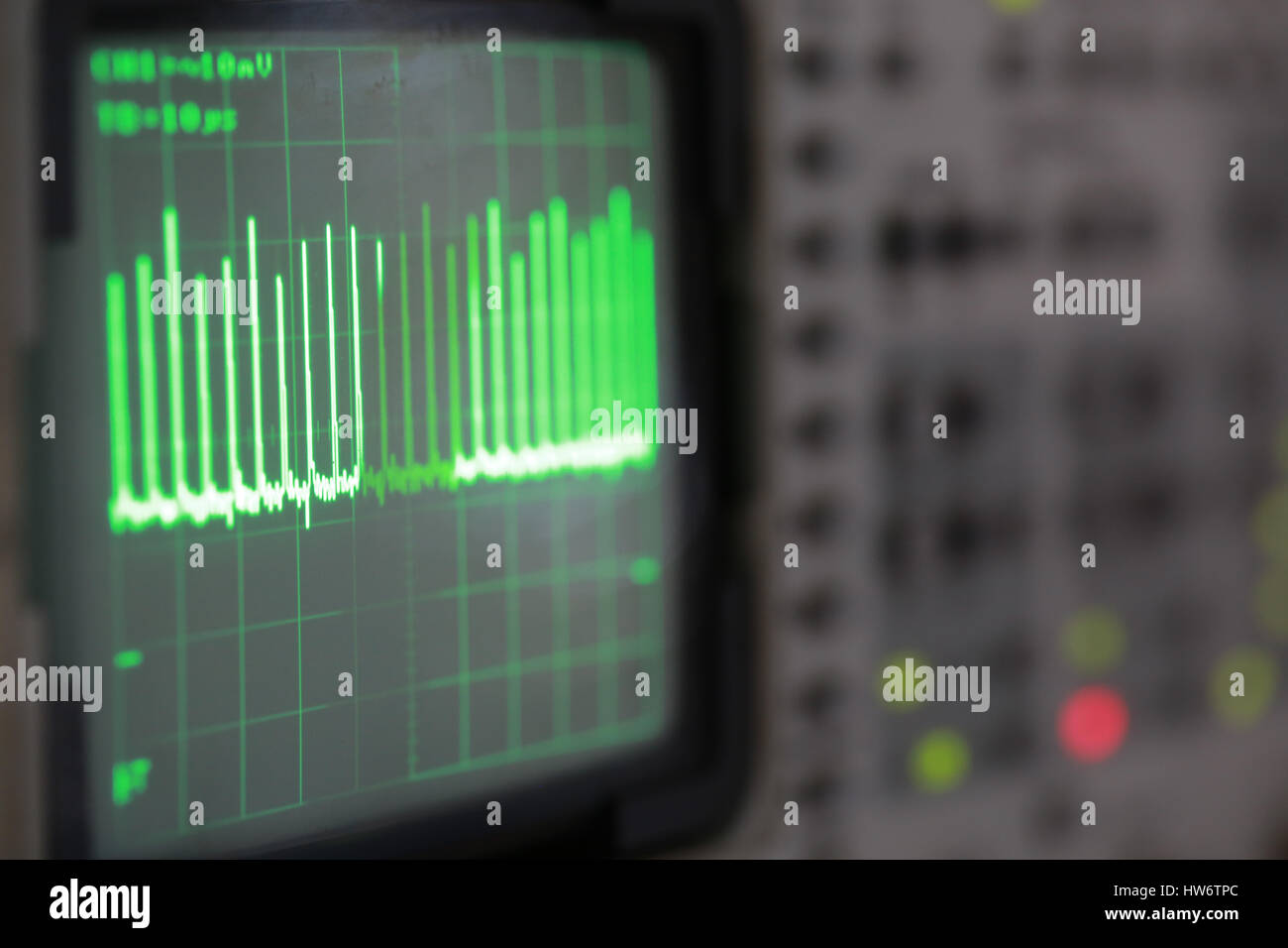 Oscilloscope hi-res stock photography and images - Alamy