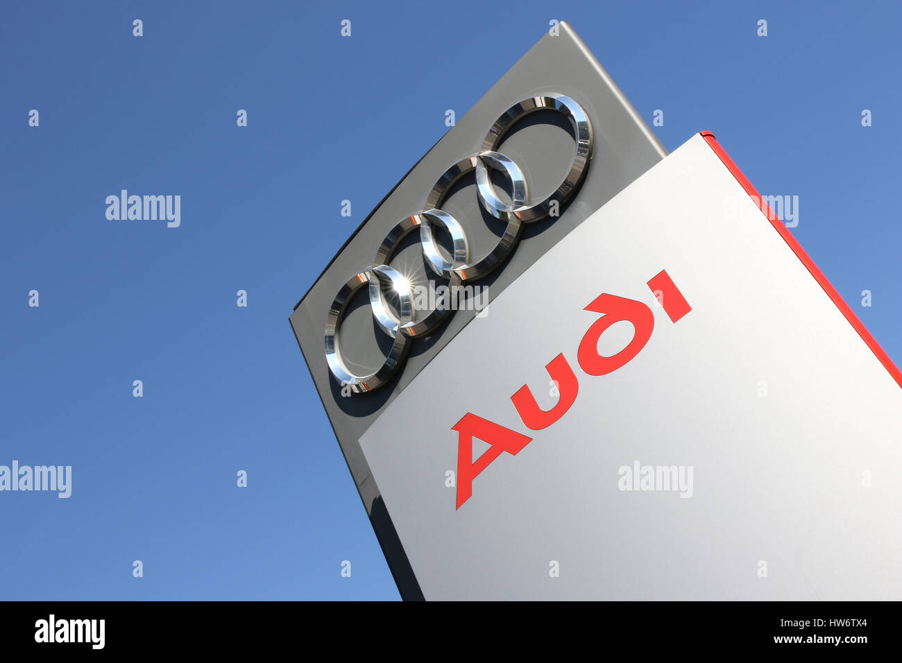 Audi badge hi-res stock photography and images - Alamy