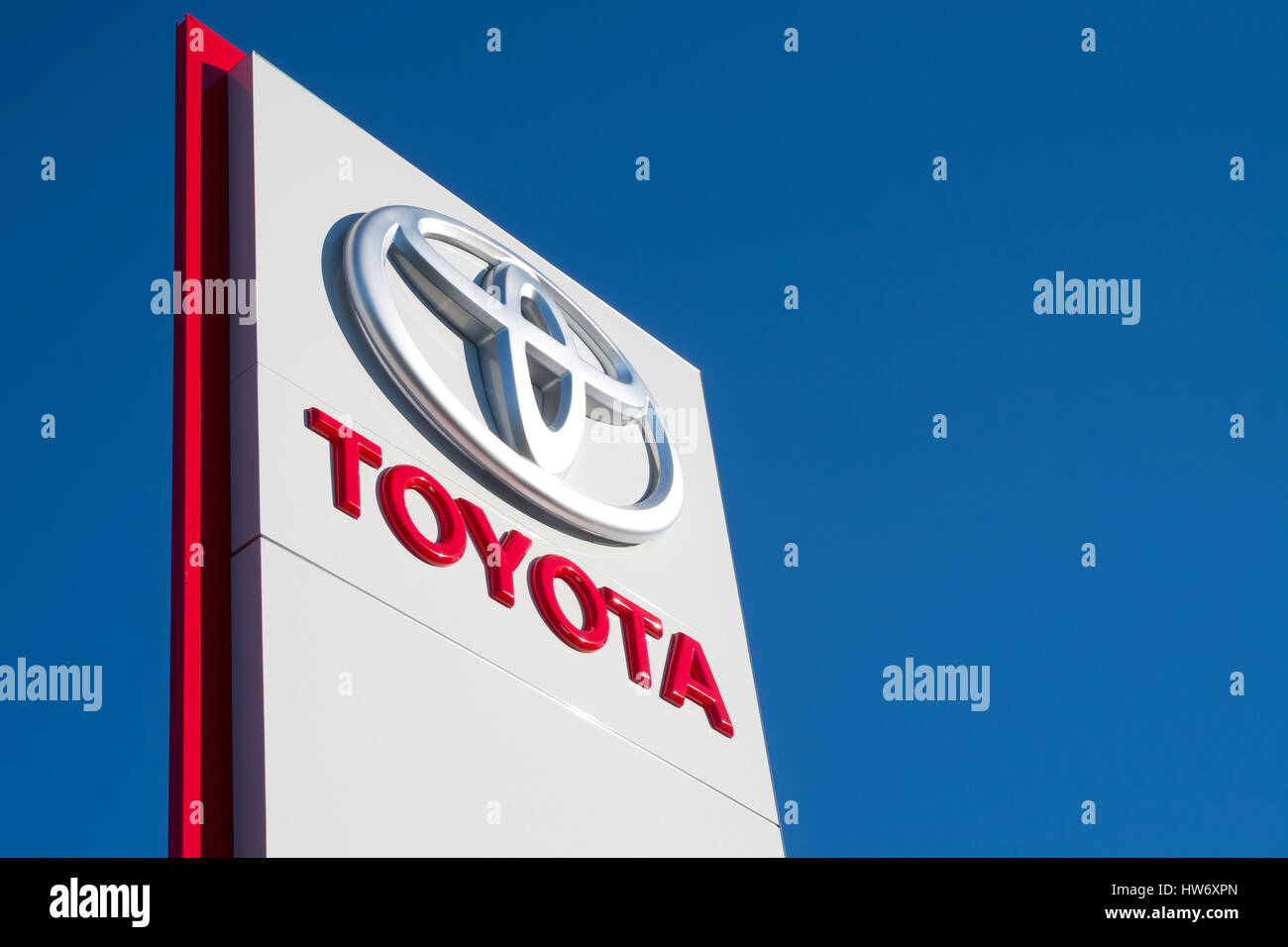 Toyota car dealership logo hi-res stock photography and images - Alamy