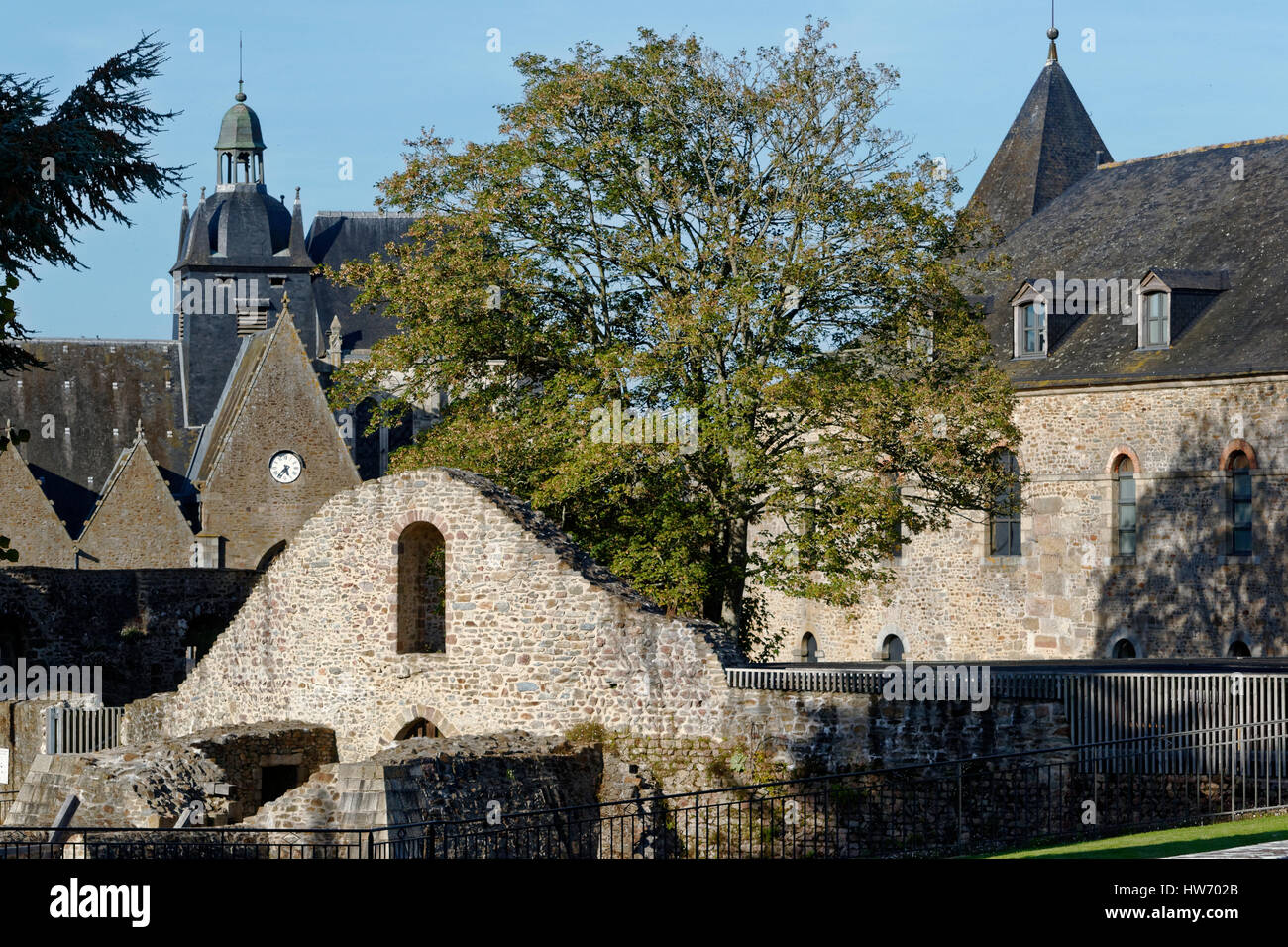 Basilica and castle of Mayenne city Stock Photo - Alamy