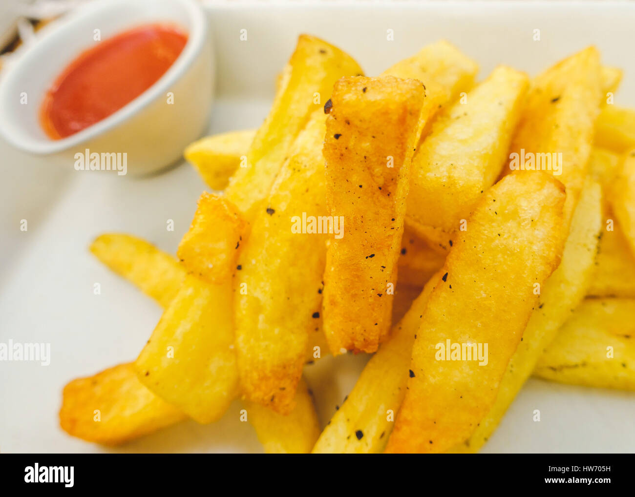 Chips restaurant plate hi-res stock photography and images - Alamy