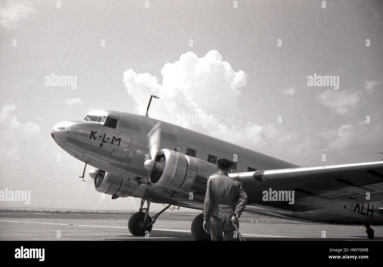 Plane 1930s propeller hi-res stock photography and images - Alamy