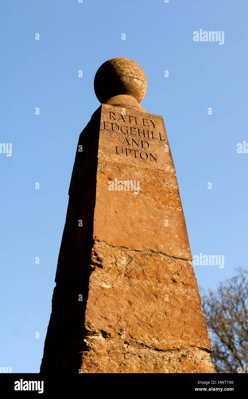 Edge of an english village hi-res stock photography and images - Alamy