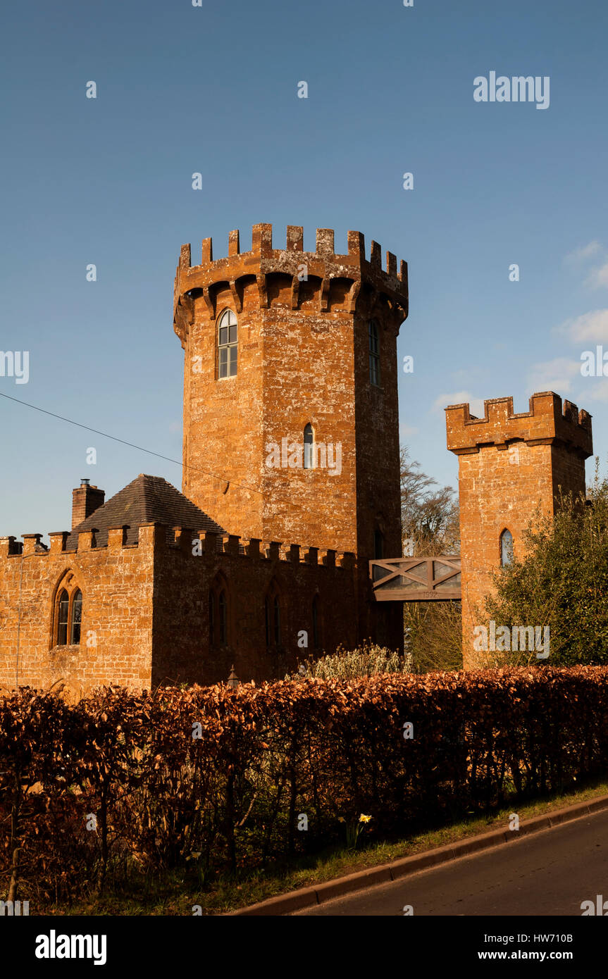 Edge hill warwickshire hi-res stock photography and images - Alamy