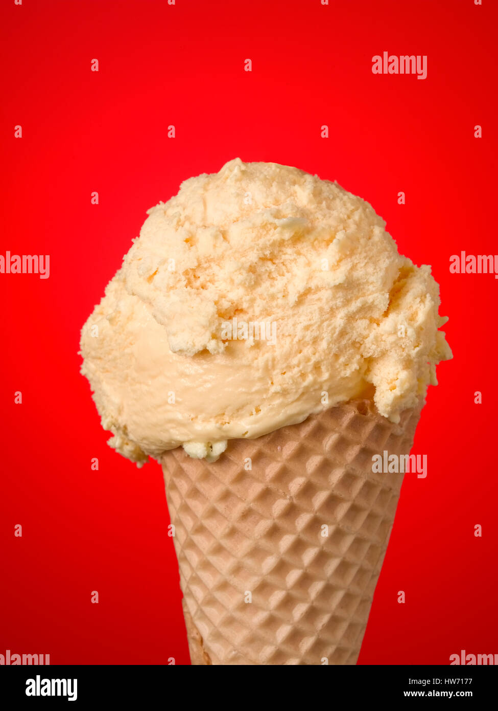 Vanilla ice cream cone hi-res stock photography and images - Alamy