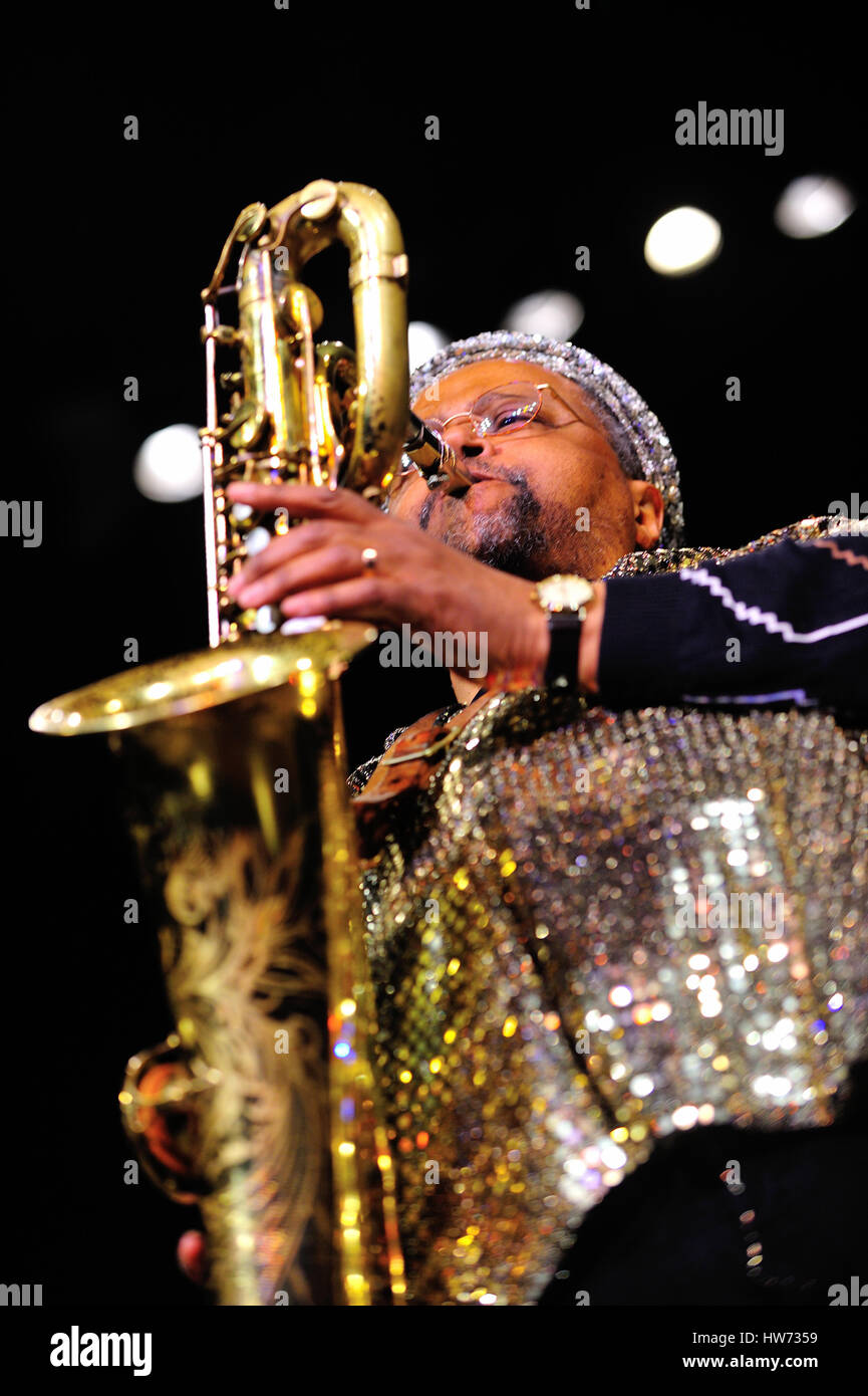 Flute sun ra arkestra hi-res stock photography and images - Alamy