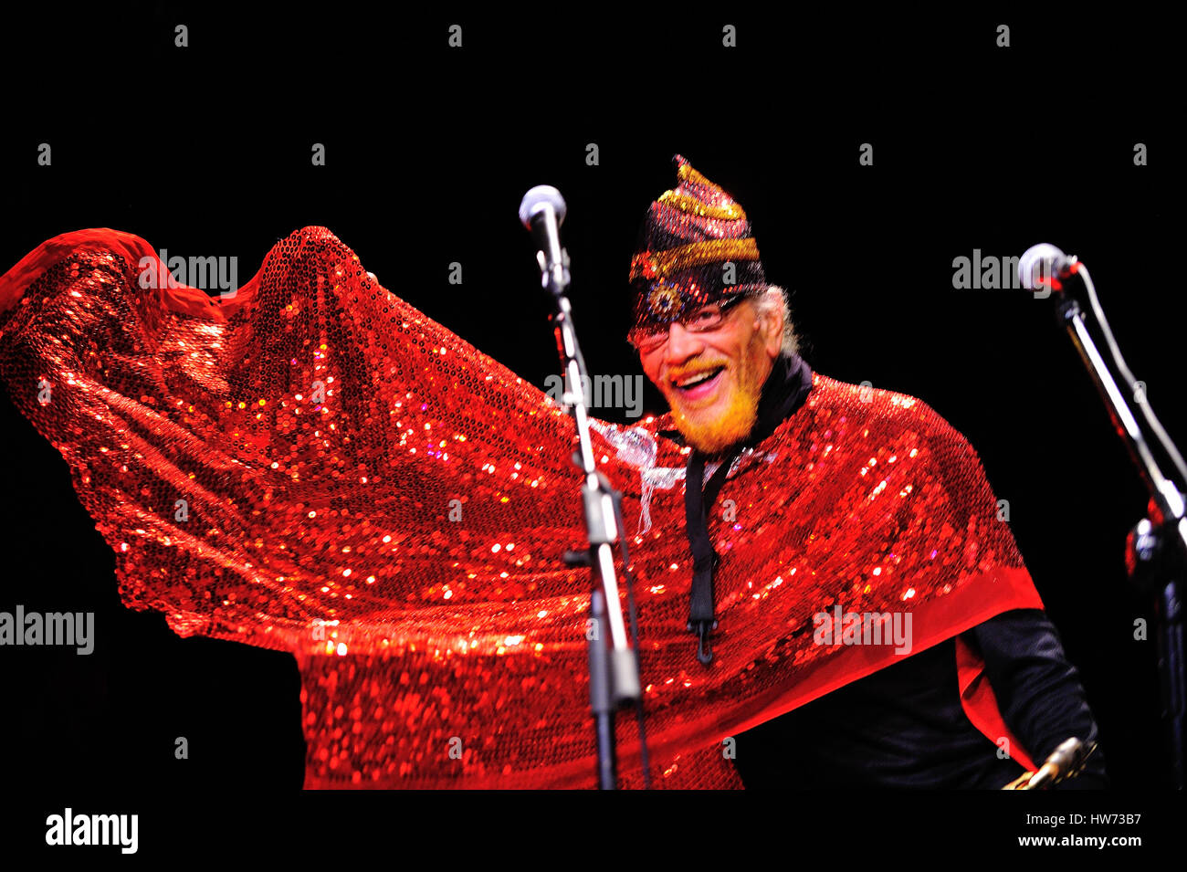Kazimierz musicians hi-res stock photography and images - Alamy